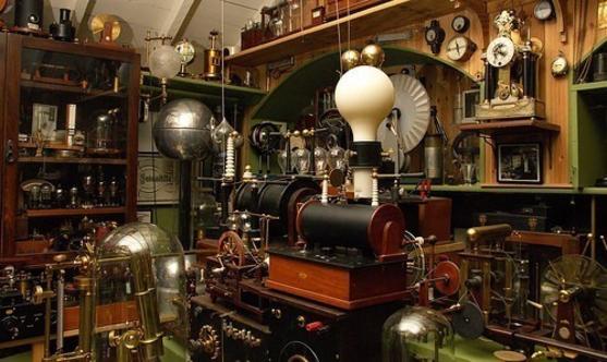 ClockworkFoxFace on Short Stories 101